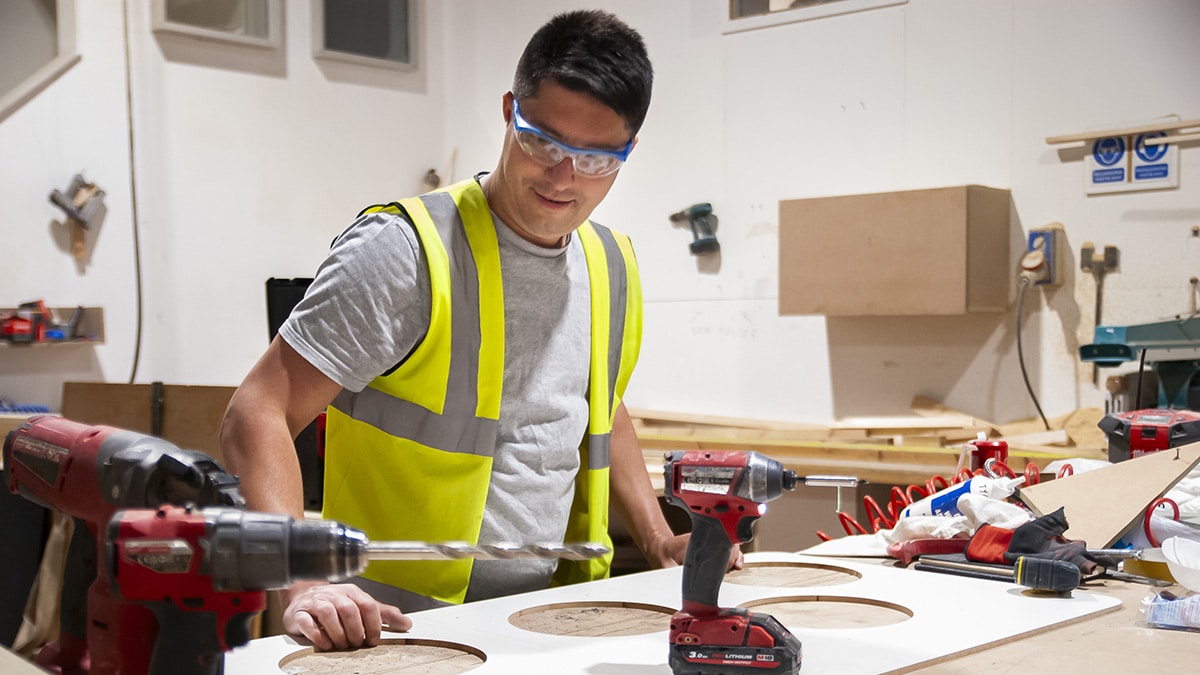 Stand Design for Different Industries: Tailoring to Suit Your Audience ...